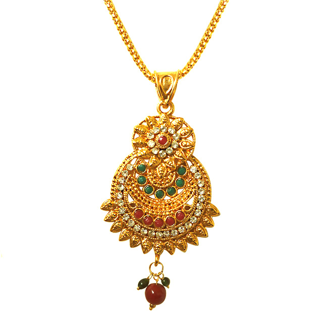 Sophisticated Jewel Pendants Necklaces And Earrings Set Surat Diamond