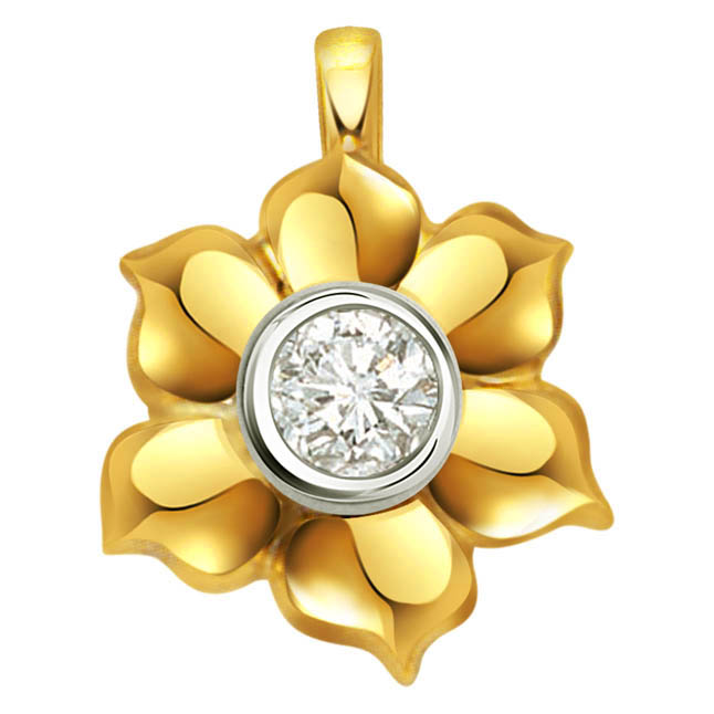 Buy Flower Shape Diamond Pendants, Luxurious Diamond Flower - Surat Diamond